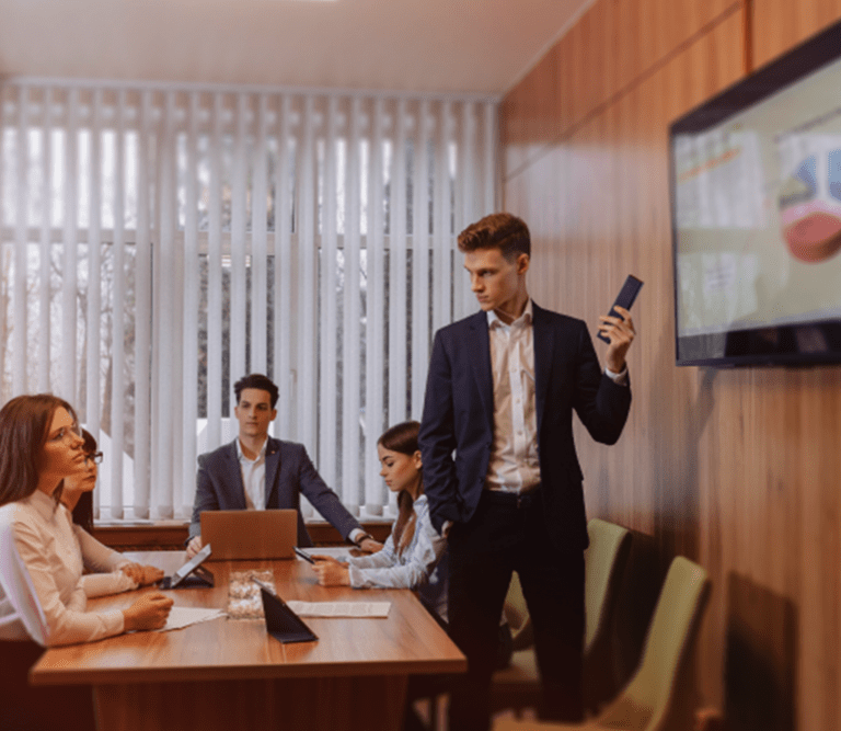 Cloud Based Digital Signage Solution for Everyone | Escreen